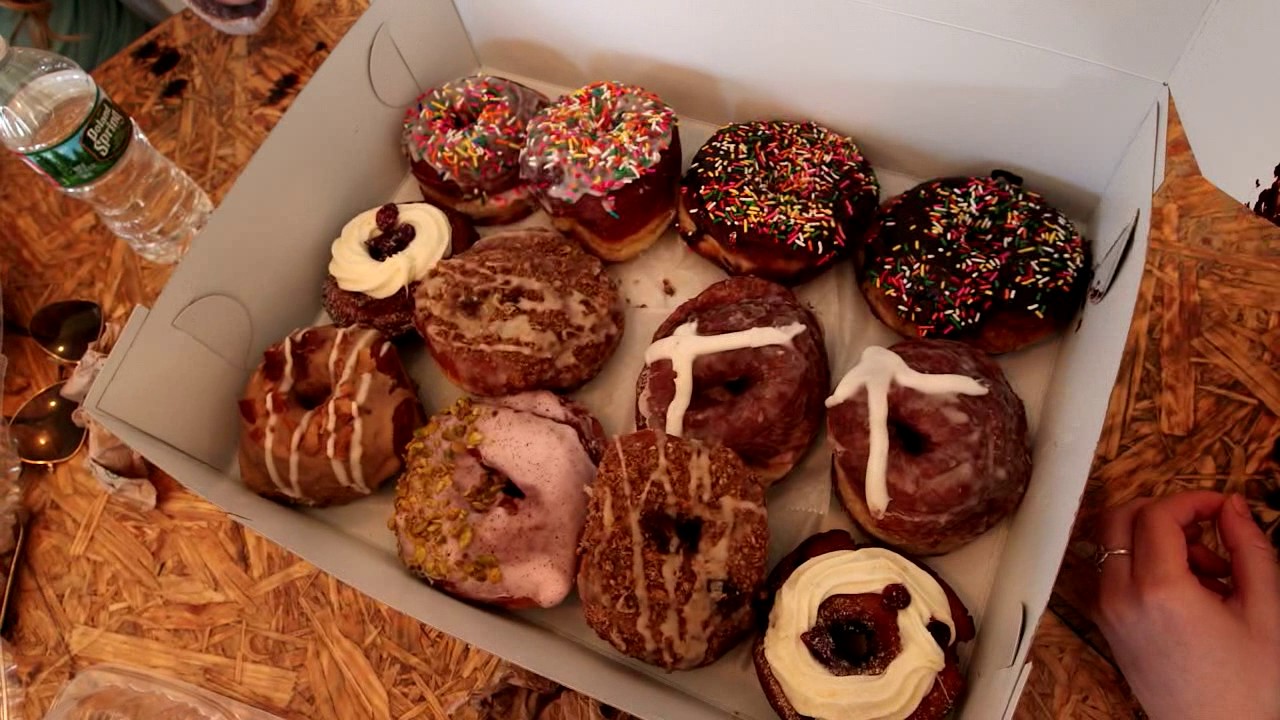 PVDonuts - Providence (Phantom Gourmet) - YouTube