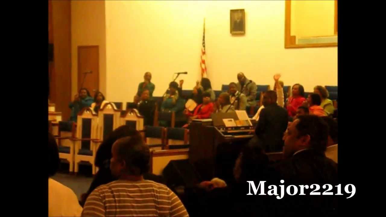 OMG!! Kennerly Temple COGIC PRAISE BREAK!! Nov 5th 2013 - YouTube