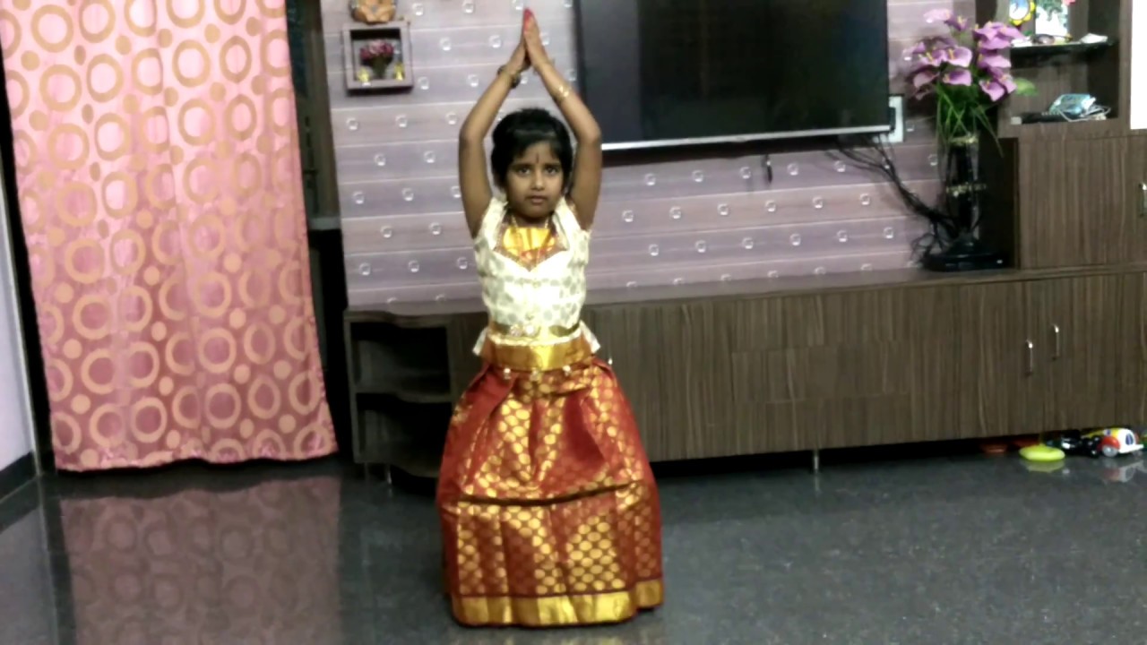 Harshitha Reddy First Dance - YouTube