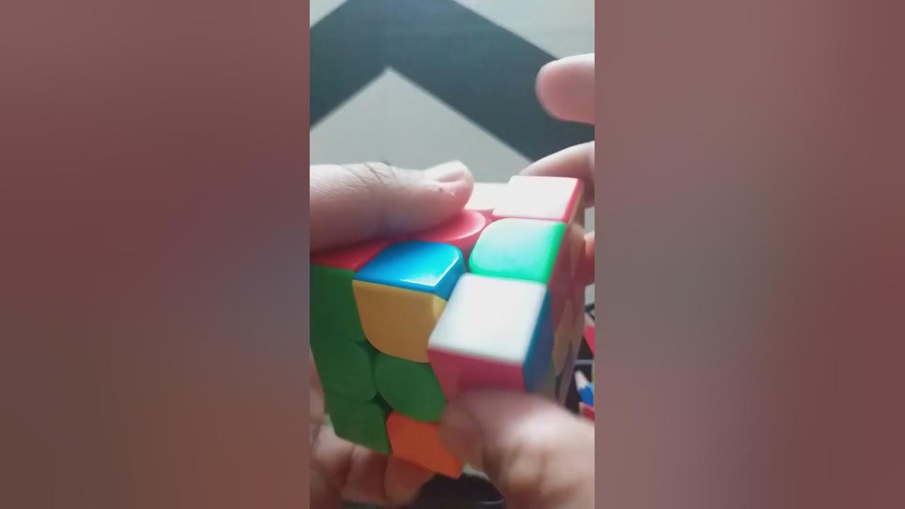 how to solve a rubix cube easiest method - YouTube