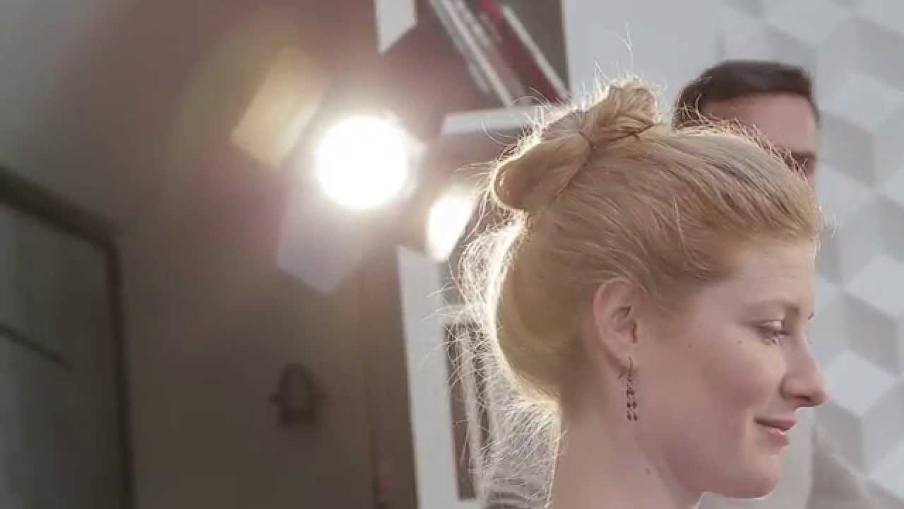 Comment réaliser une natte épi originale ? - YouTube