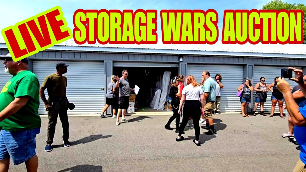 LIVE Storage Wars Auction In Ohio with 18 Abandoned Storage Units - YouTube