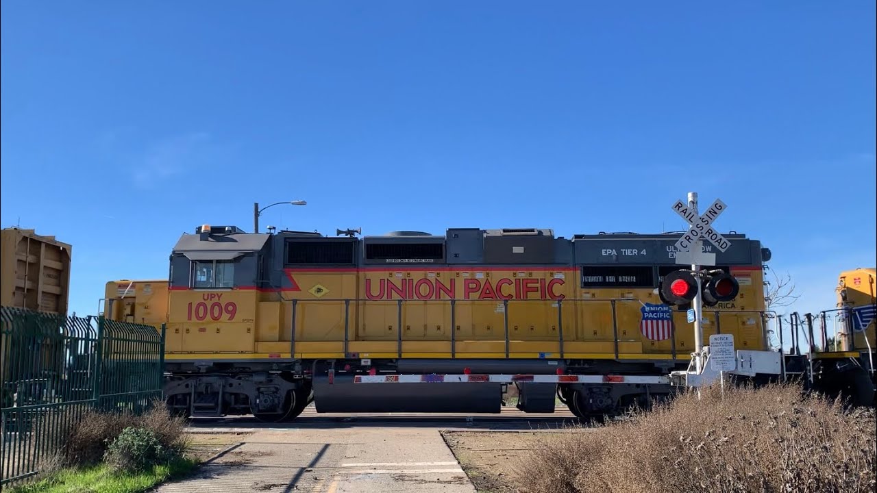 UP 9919 Stockton Turn w/ GP22T4 North - Calaveras Bike Trail Private ...