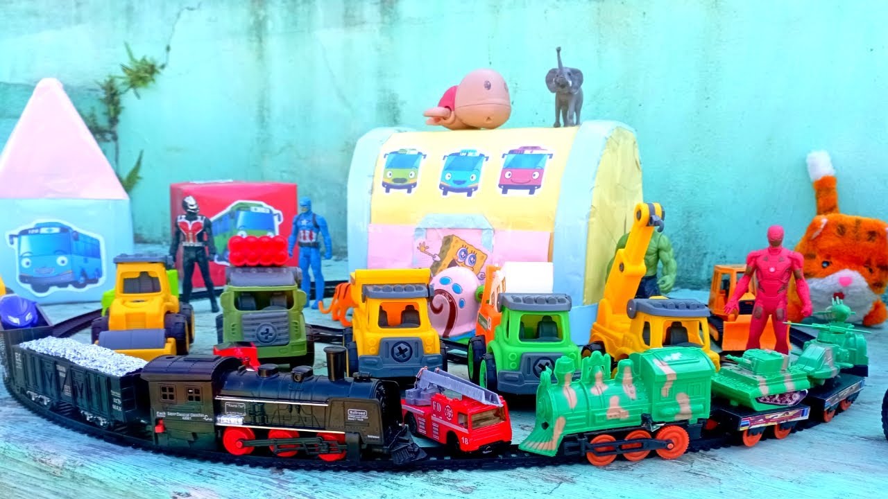 Menemukan mainan mobil Pemadam, kereta Thomas, Truk oleng, excavator ...