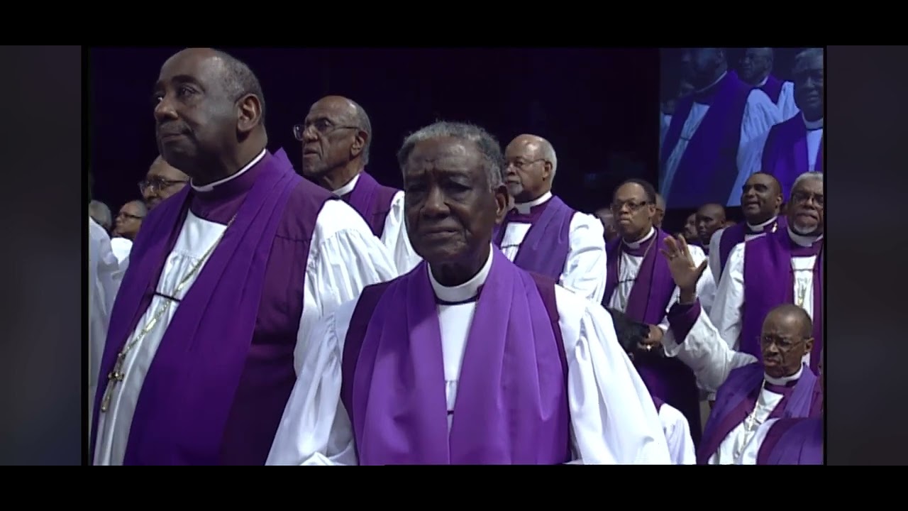 Bishop Ted Thomas Praying COGIC - YouTube