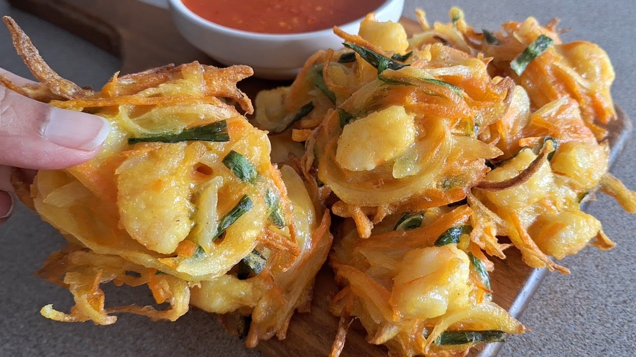 Shrimp fritters | Prawn fritters | Cucur udang | Bakwan udang | Jemput ...