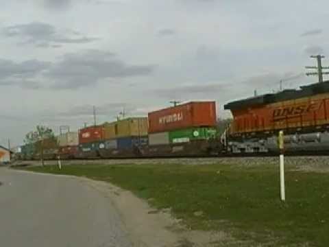 BNSF 7517 West Mazon, IL 5/2/09 - YouTube