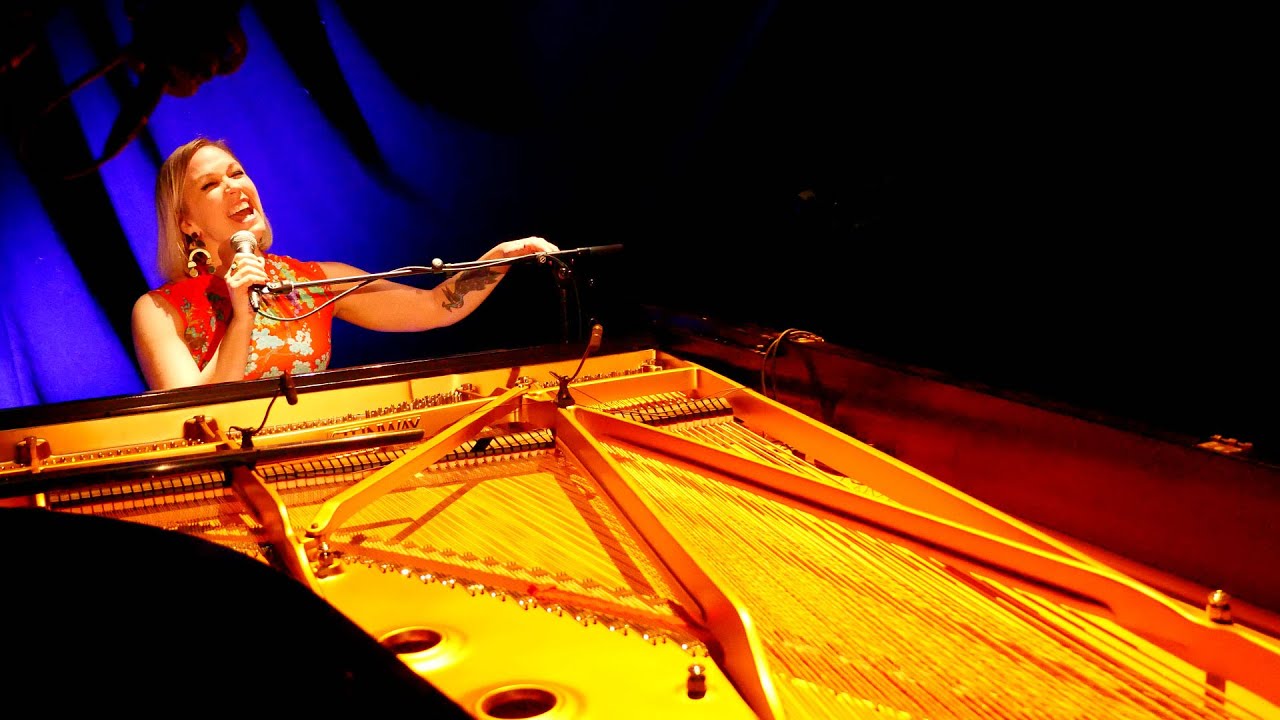 Katie Haverly performs in Centennial Hall - YouTube