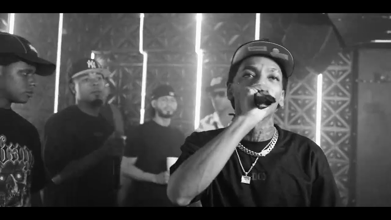 Rony alca Una muñeca en vivo ( VIDEO oficial ) - YouTube
