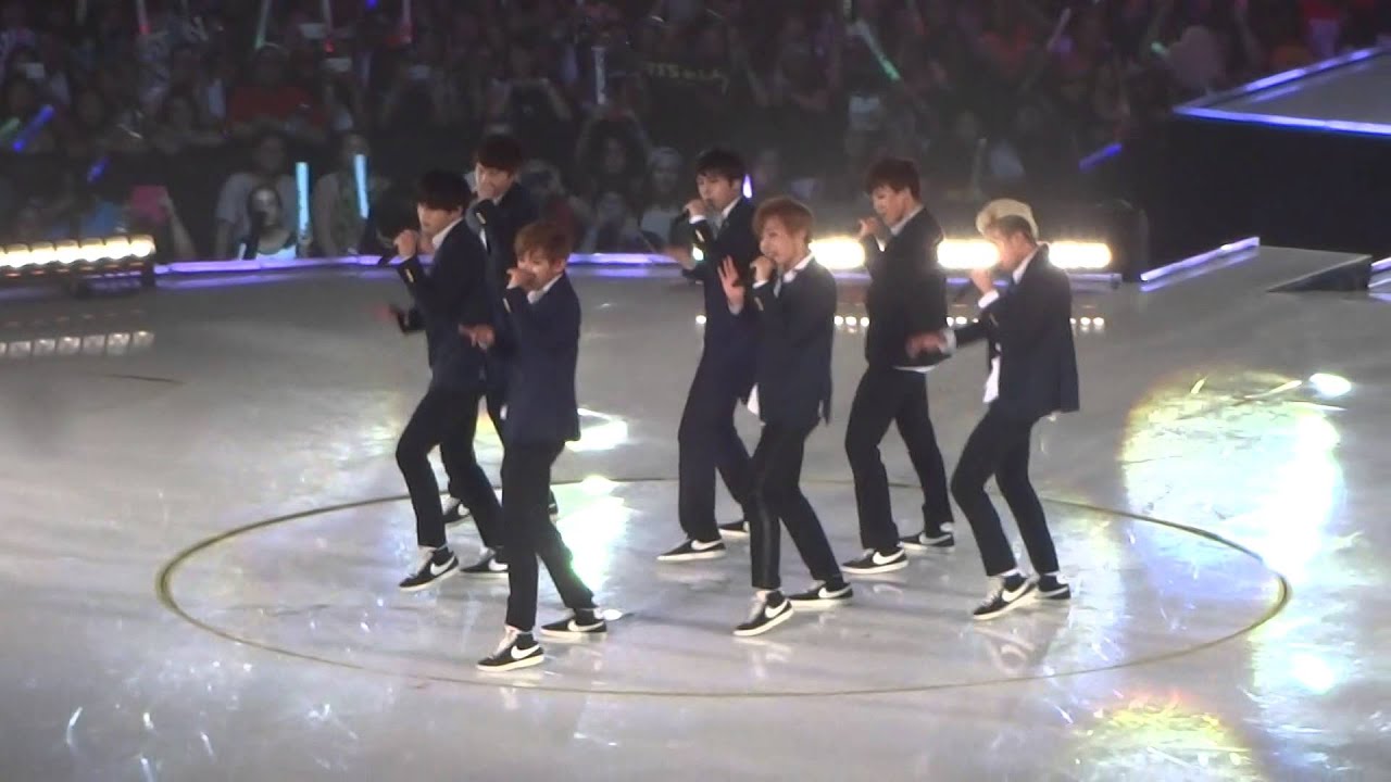 BTS (방탄소년단) - I Like It (KCON 2014 | fancam) - YouTube