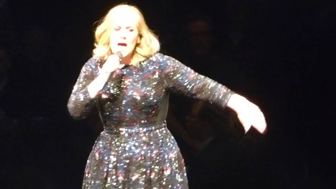 Adele - Hello (HD) - Köln 15-05-2016 - YouTube