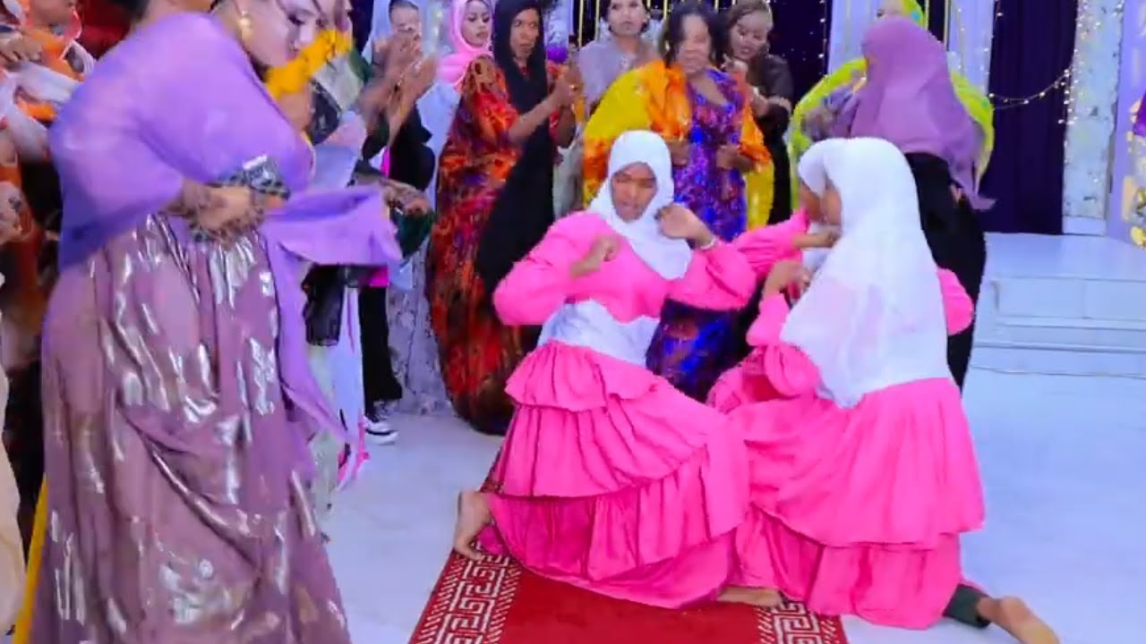 BURAANBUR KACSAN FROM HARGEISA - YouTube