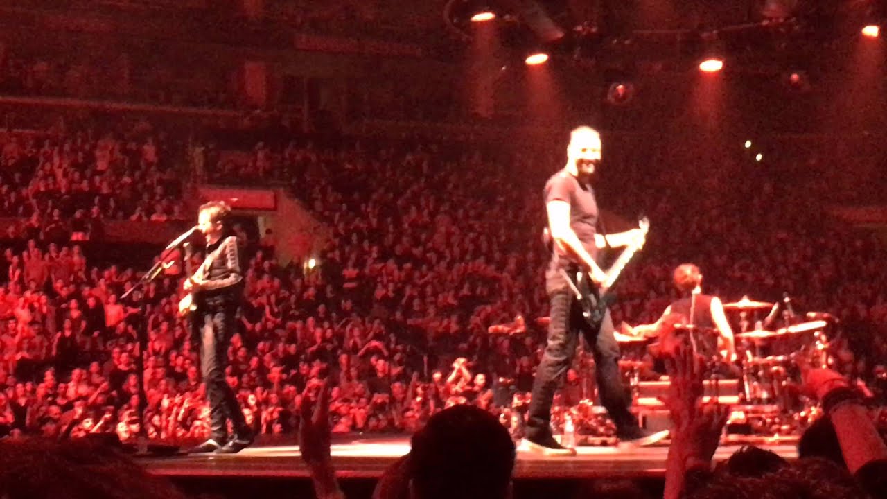 Muse - Mercy live at Staples Center 18 December 2015 - YouTube