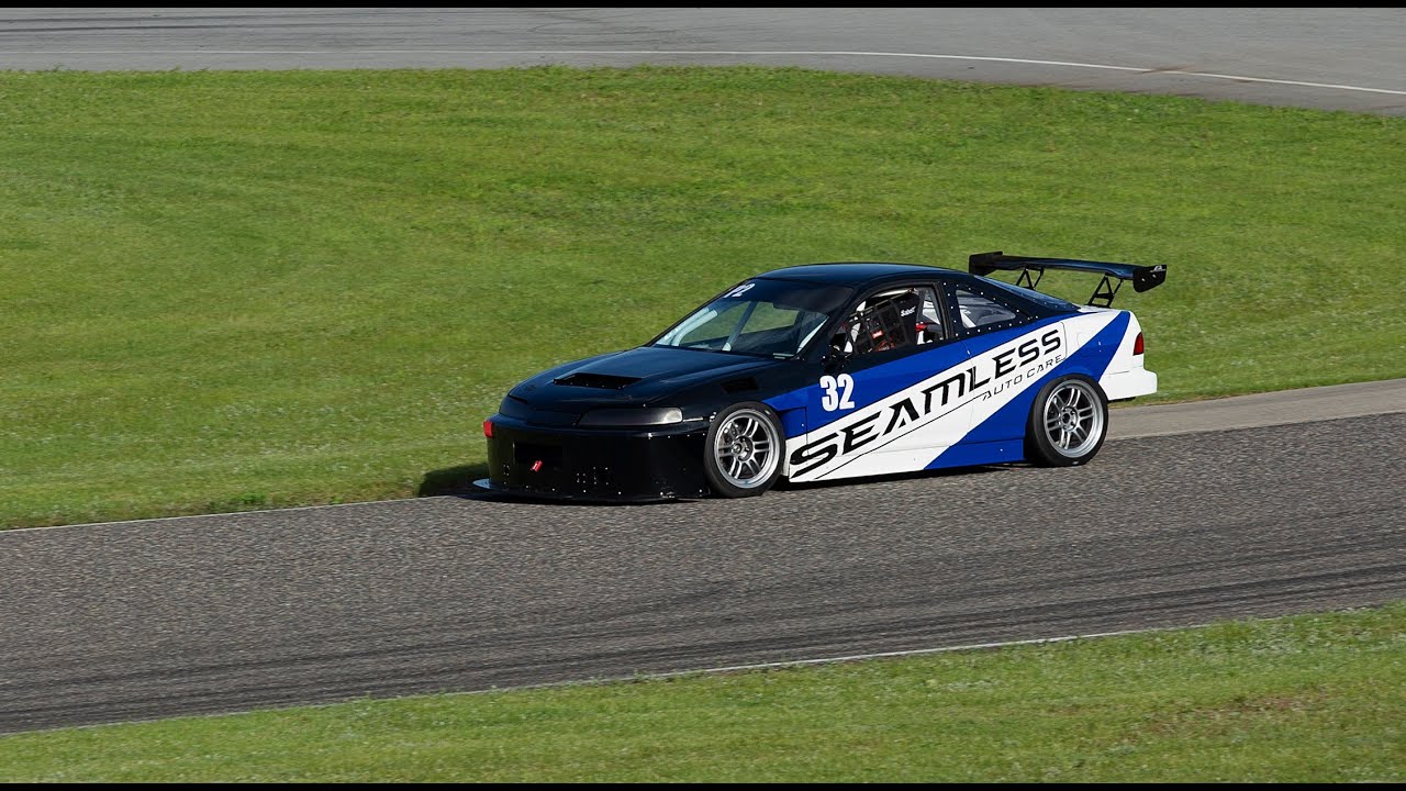 2:18.0 Lap at Calabogie Motorsports Park in a K20 Integra - YouTube