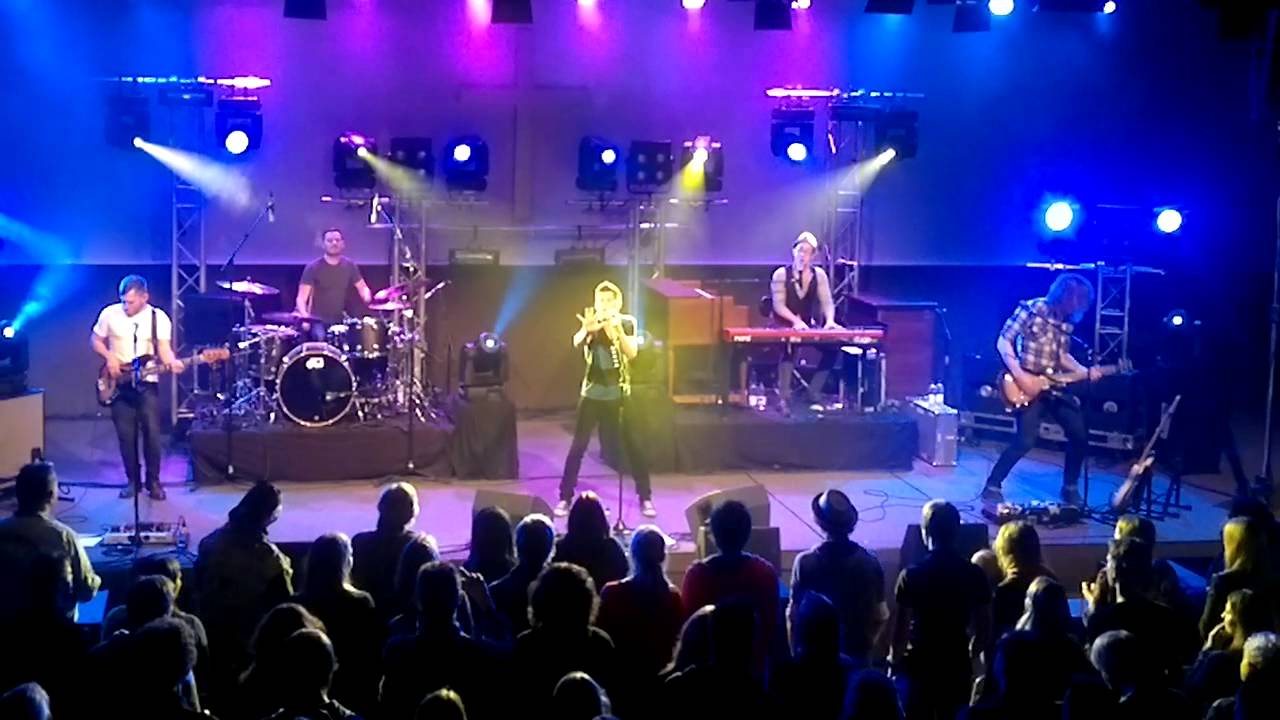 Adam Cappa - Perfect - Live With band of Jeremy Camp (HD) - YouTube