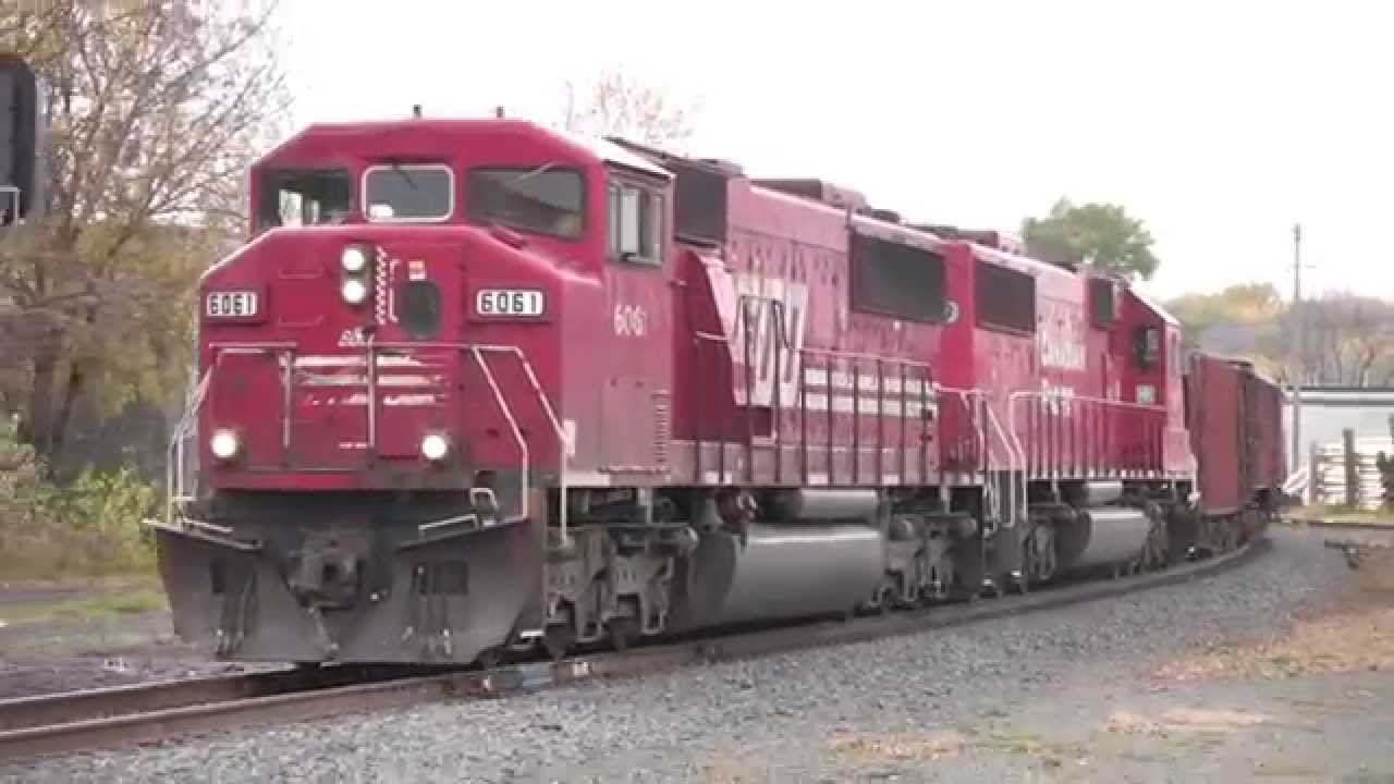 Soo Line SD60M Leading the way - YouTube