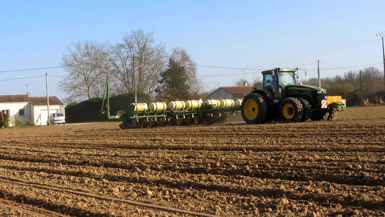 Big seeding with John Deere 16 row in France ! - YouTube