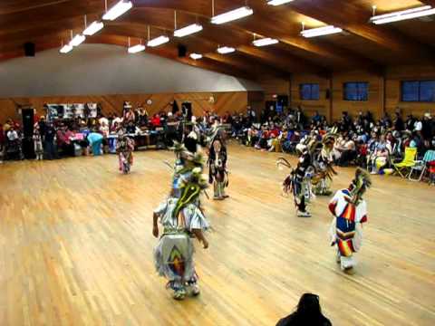 Lincoln's Powwow 2011, Simnasho Longhouse, Grass Dance - YouTube