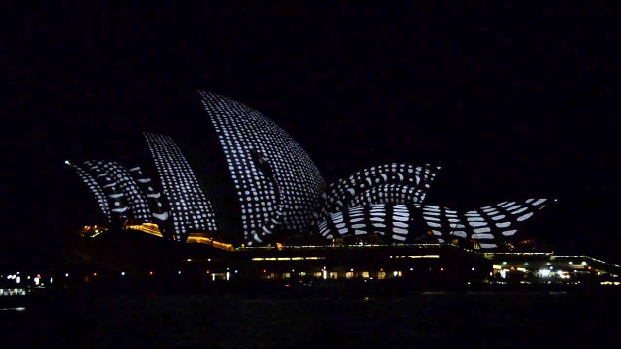 Vivid Opera House 2016 - YouTube