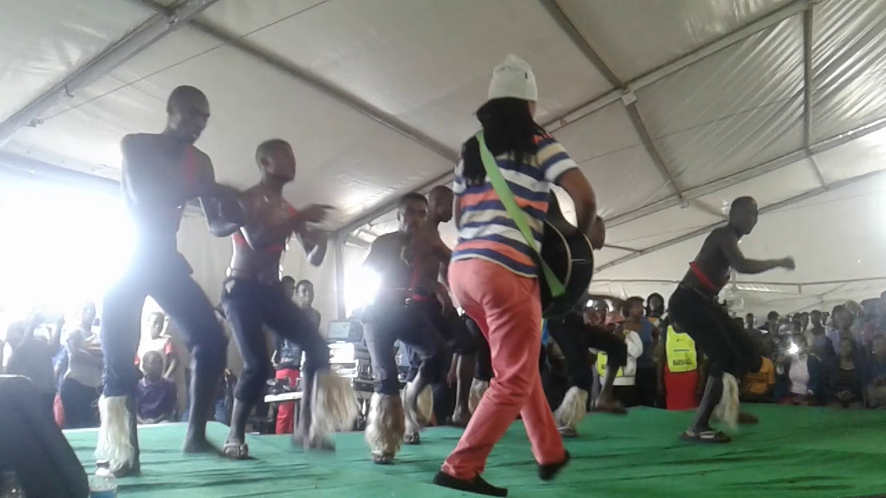 Cevuzile Mchunu - YouTube