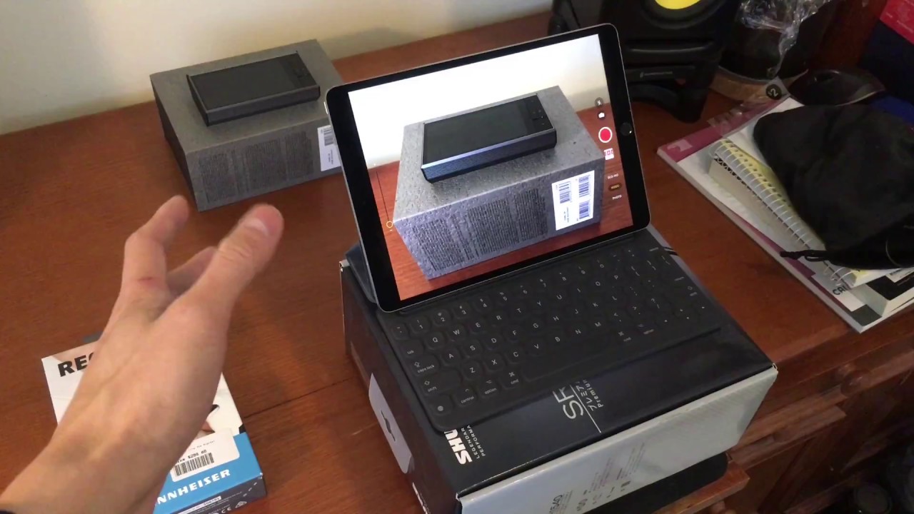 Using the 10.5" iPad Pro For Content Creation - Live Streaming - YouTube