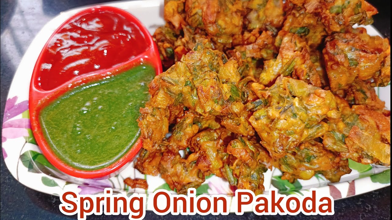 एक बार इस तरीके से बनायें कुरकुरी हरा प्याज के पकौड़े.😋😋 spring onion ...