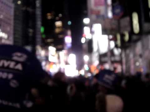 Times Square Imagine - YouTube