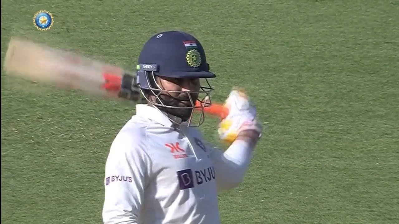 Ravindra Jadeja bat throw celebration after Complete Fifty vs Aus in ...