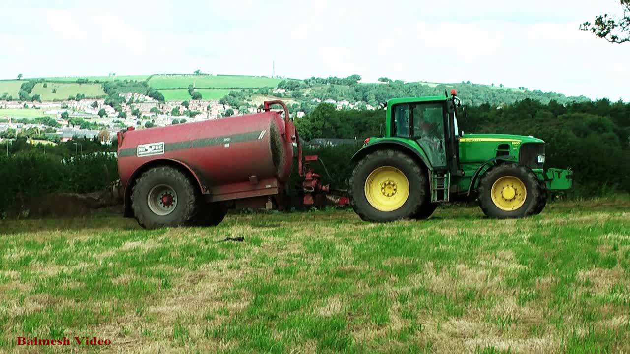 Three-Tanker Tanking with John Deere Traction. - YouTube