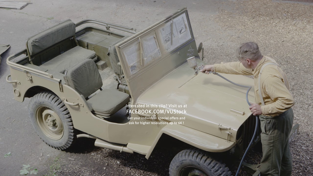 WW2 – Varnishing US Jeep with german paint - YouTube