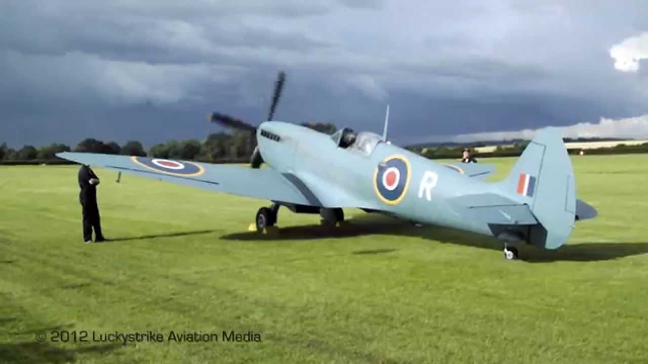 Supermarine Spitfire Mk XI PL965 - Hangar 11 Collection - YouTube