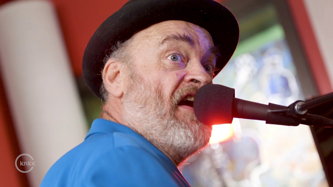 Two Scoops 'Tip Well' | Live Studio Session - YouTube