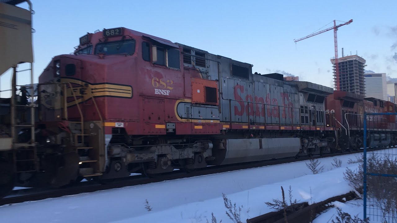 BNSF Warbonnet on CP 602. CP 8650 Leads CP 602 (Potash) East At Sunalta ...