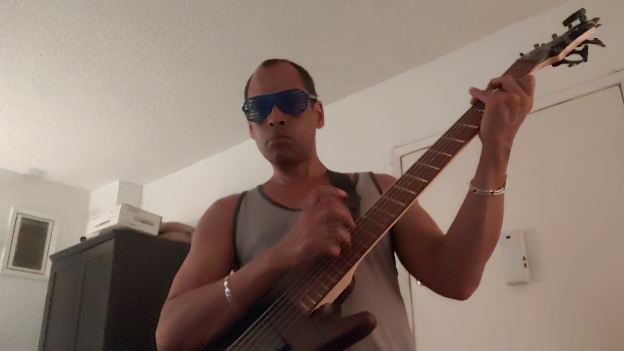 Funky Potato bass solo. - YouTube