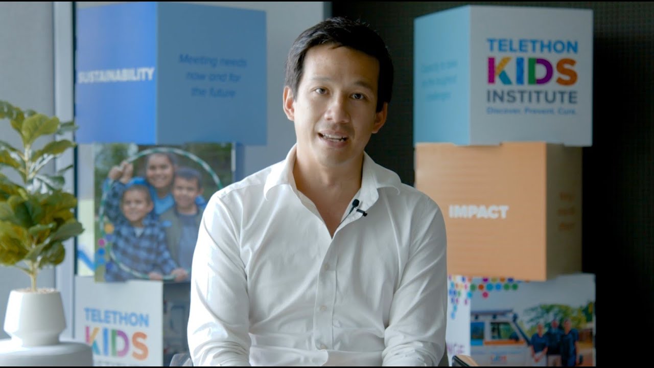 Dr Daniel Yeoh answers the top COVID-19 questions for this week - YouTube