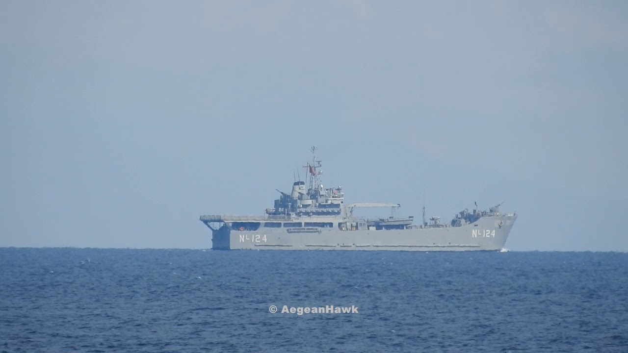 Turkish Navy Amphibious ship NL-124 TCG Karamurselbey southbound Chios ...