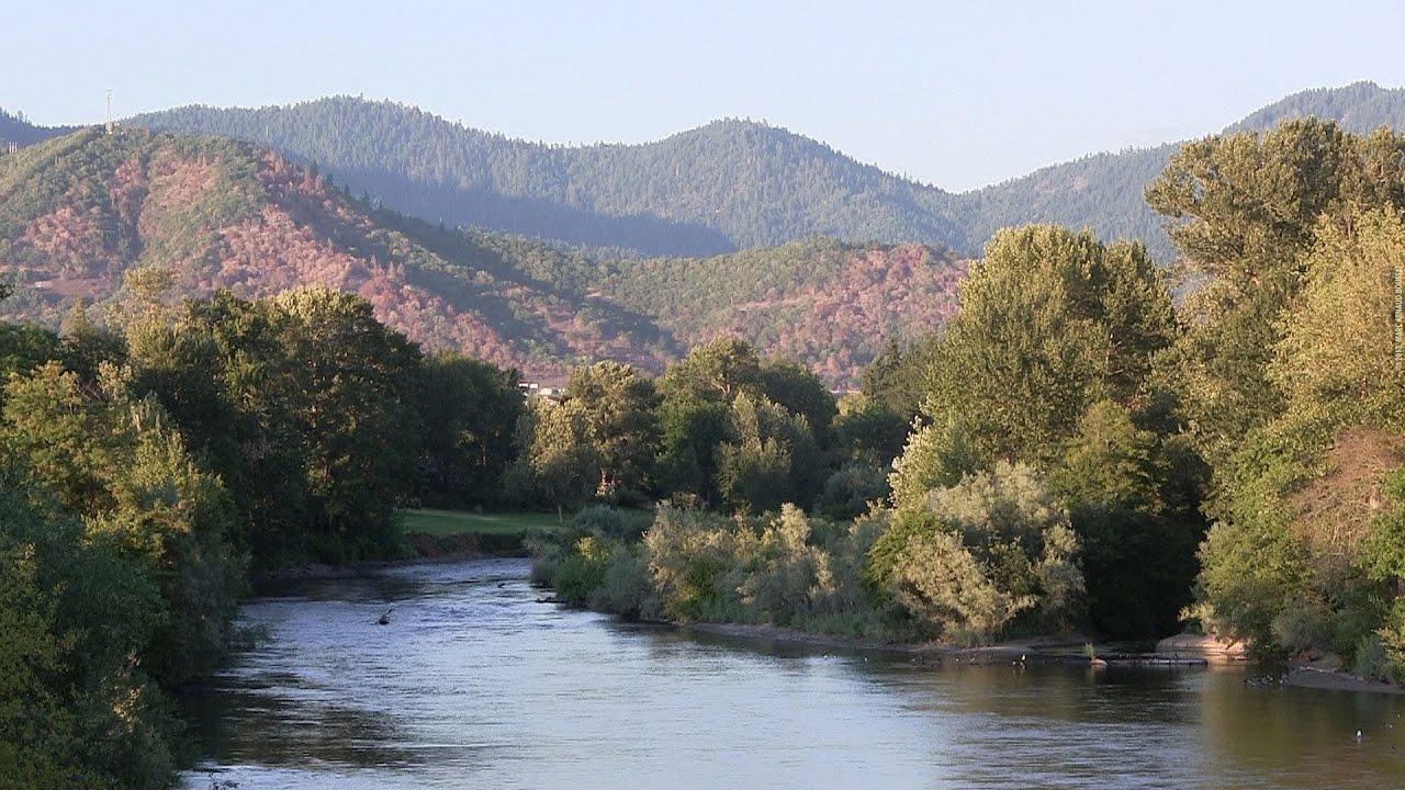 Grants Pass' Pedestrian Bridge - A Day in the Life of Oregon (part 7/8 ...