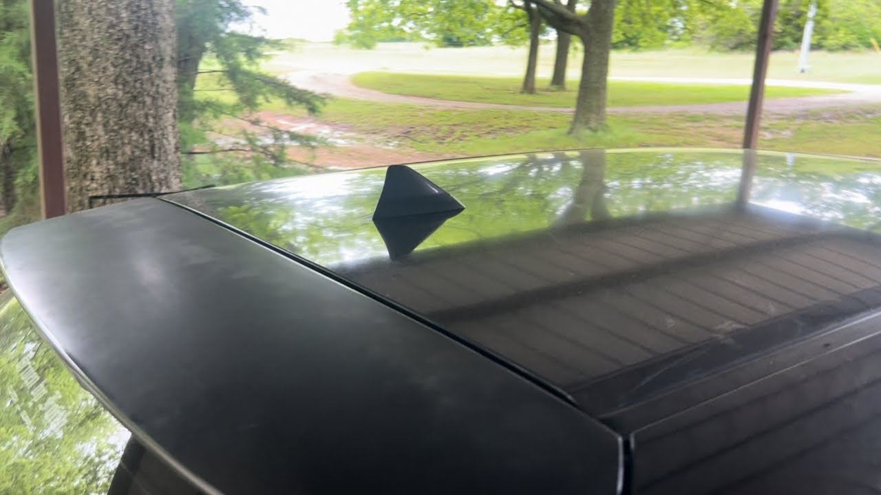 TSX Wagon CW2 antenna swap with sedan antenna - YouTube