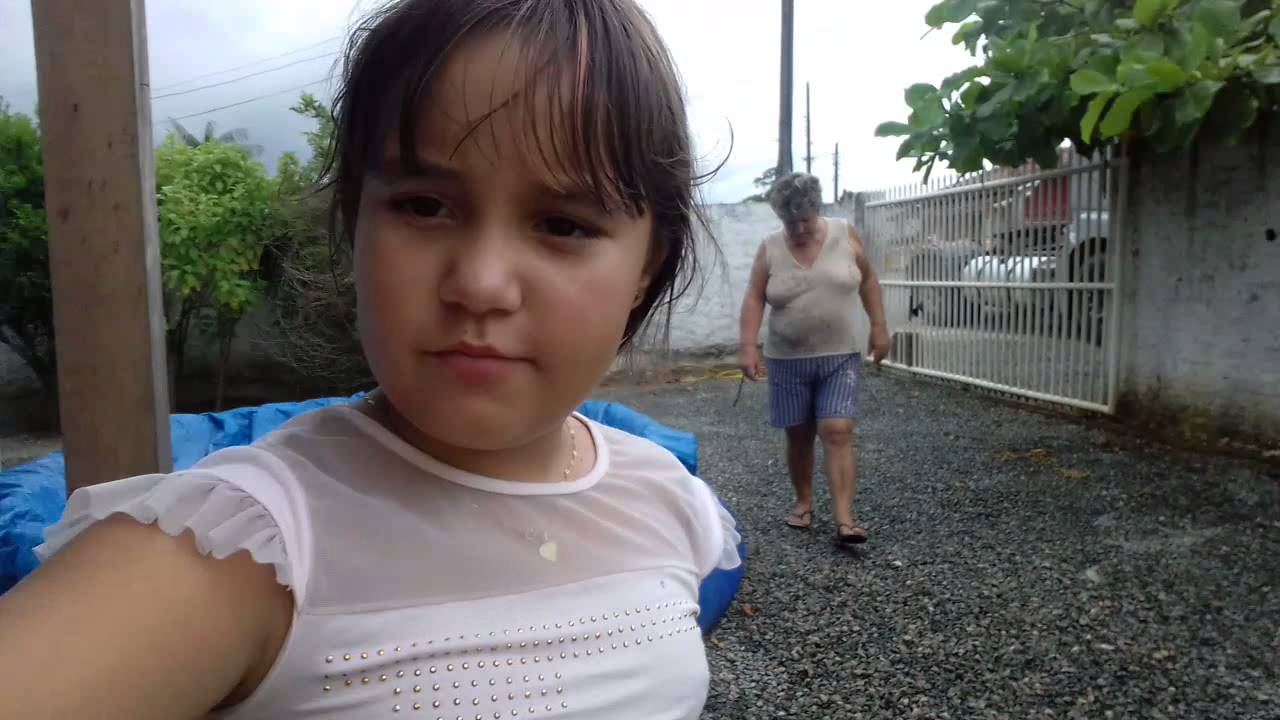 O carro indo embora - YouTube