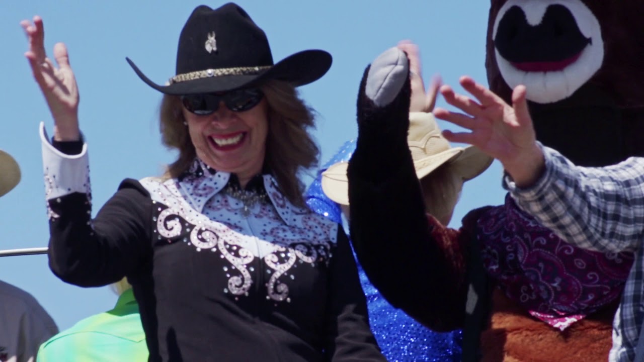 Bobby Tanner and the 20 Mule Team at Bishop Mule Days, 2019 - YouTube