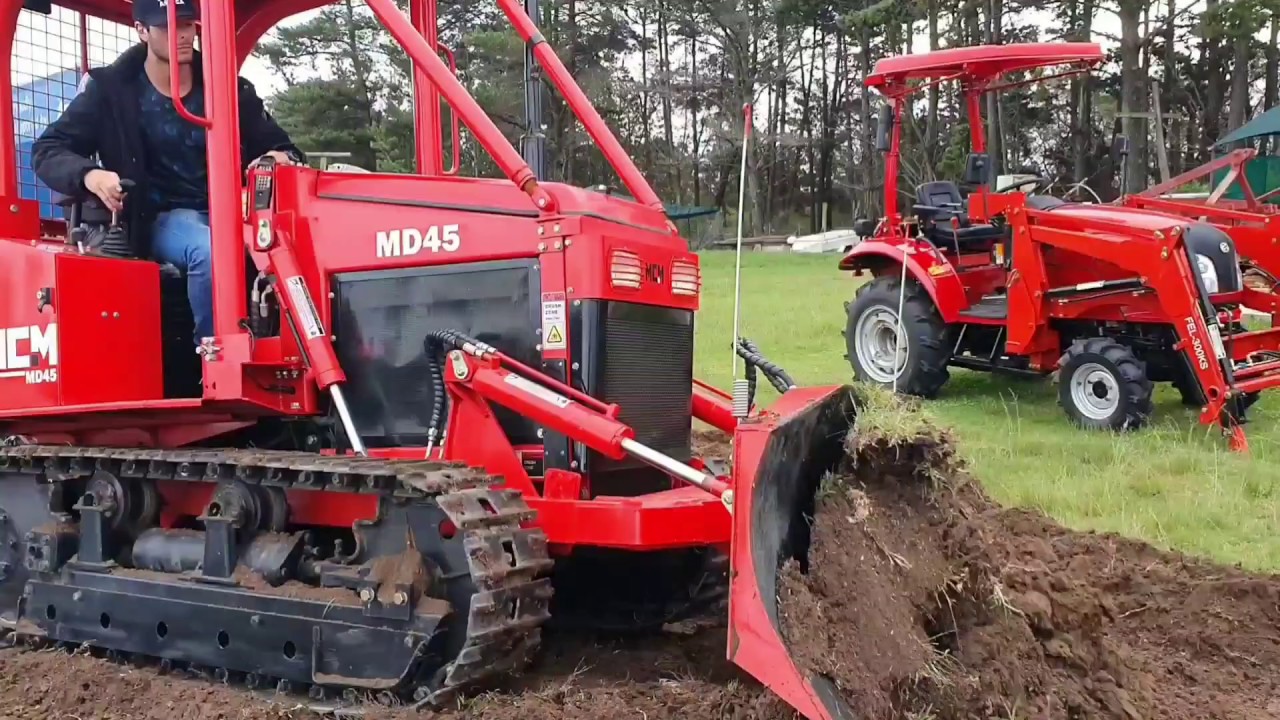 Quick Look @ MD45 Compact Dozer - YouTube