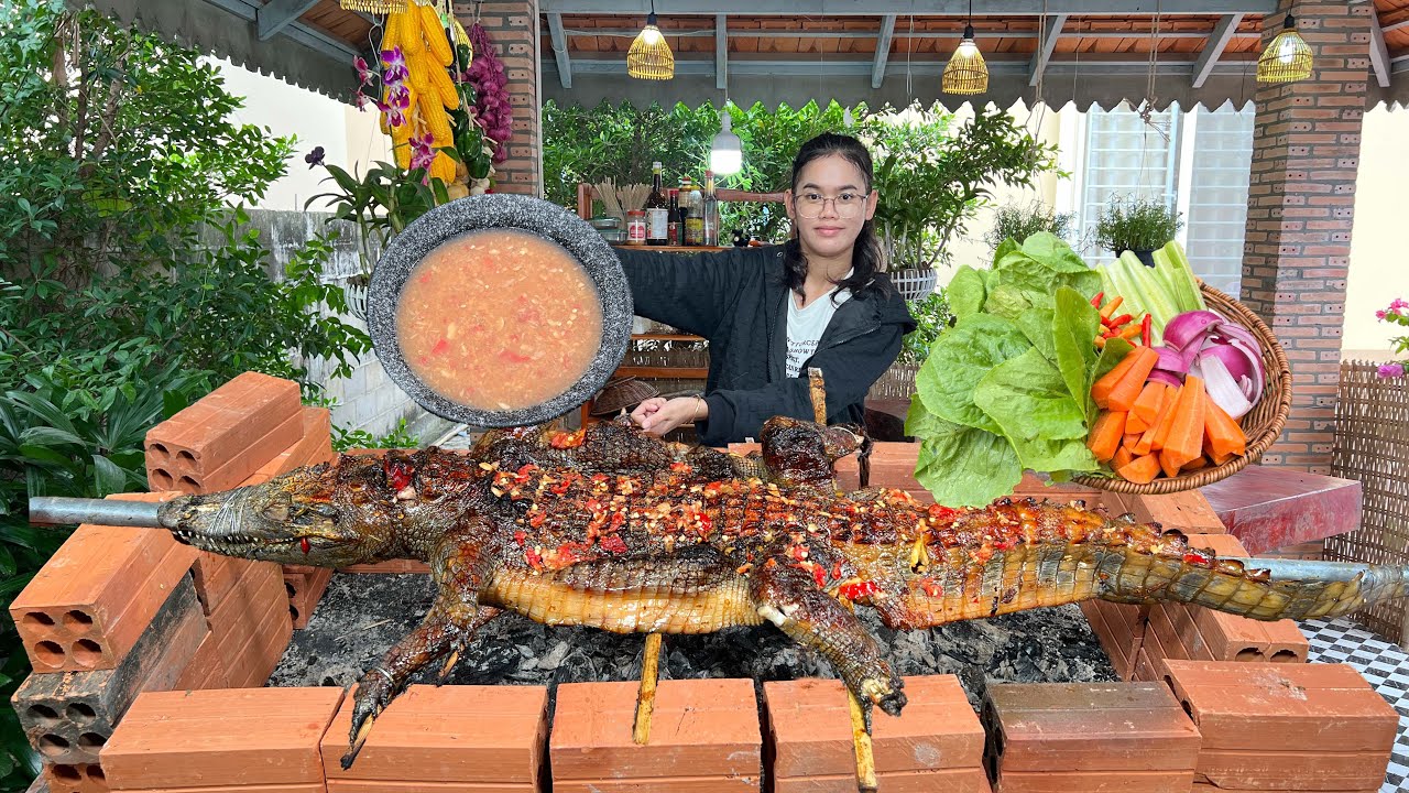 Roasted Crocodile and Yummy Eating with Country Style - YouTube