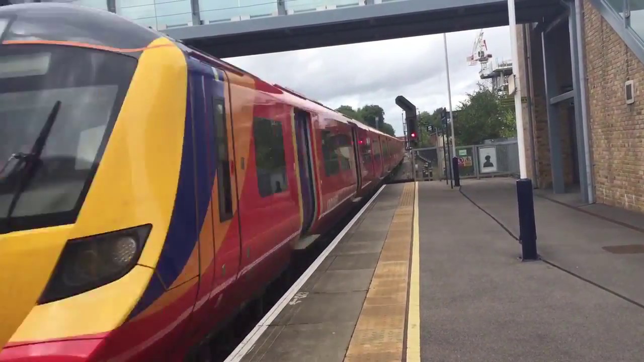 BRAND NEW SWT Class 707!! Trains at Winchester 3/08/2017 - YouTube