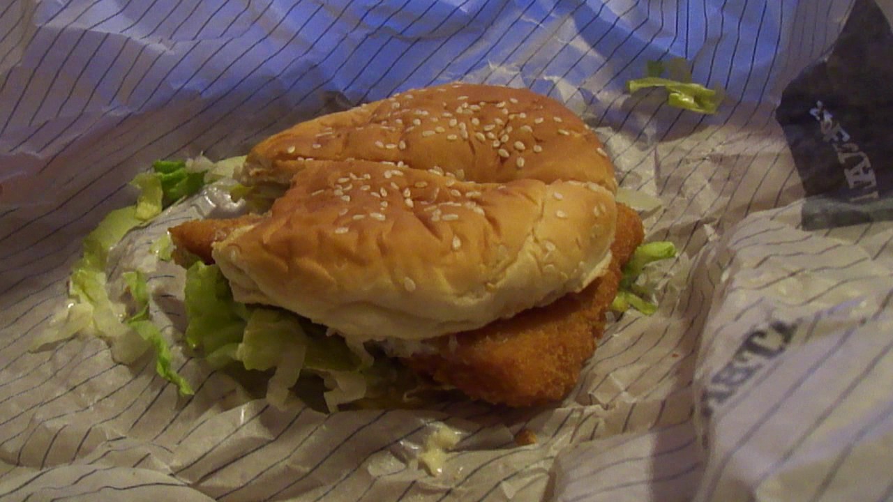 Arby's fish sandwich vs Arby's fish flat bread - YouTube