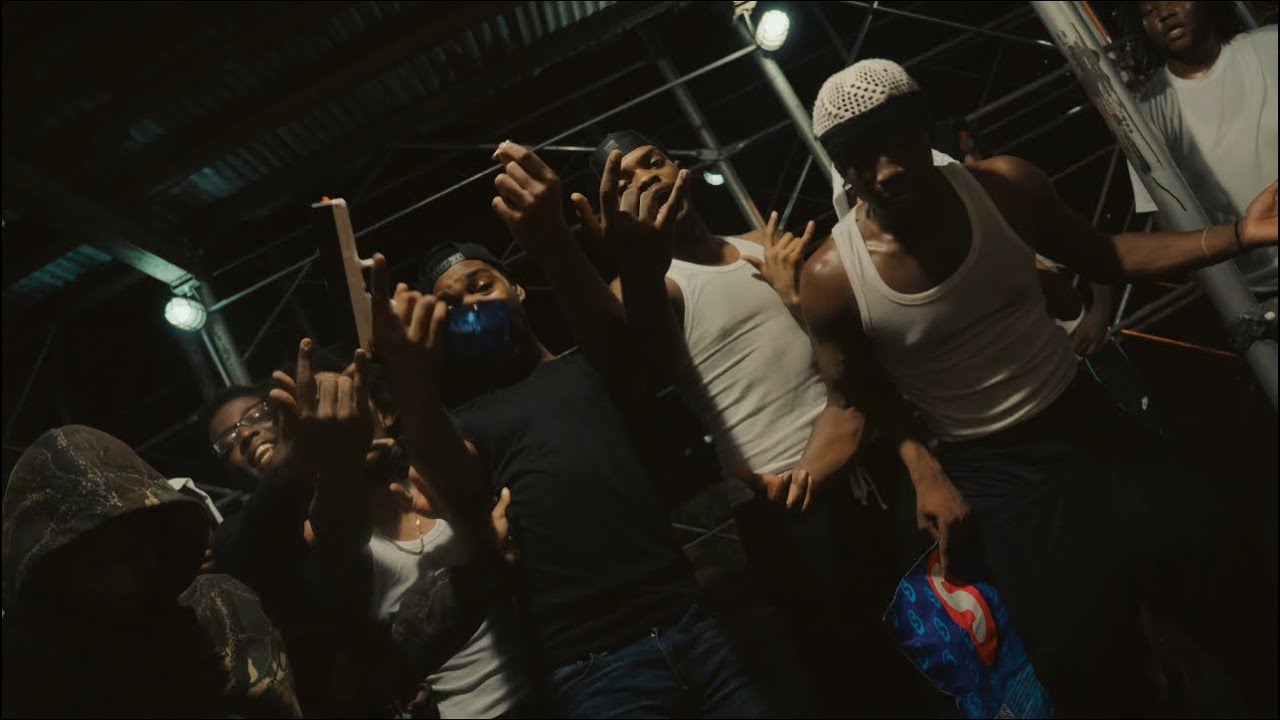 Bruce B - My Baby @Deevisions - YouTube