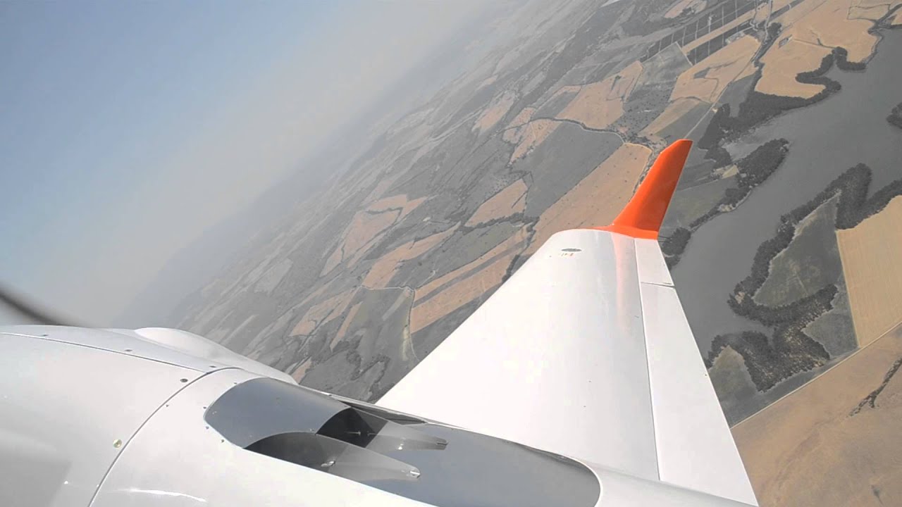 DA42 Unusual Attitude Recovery - YouTube