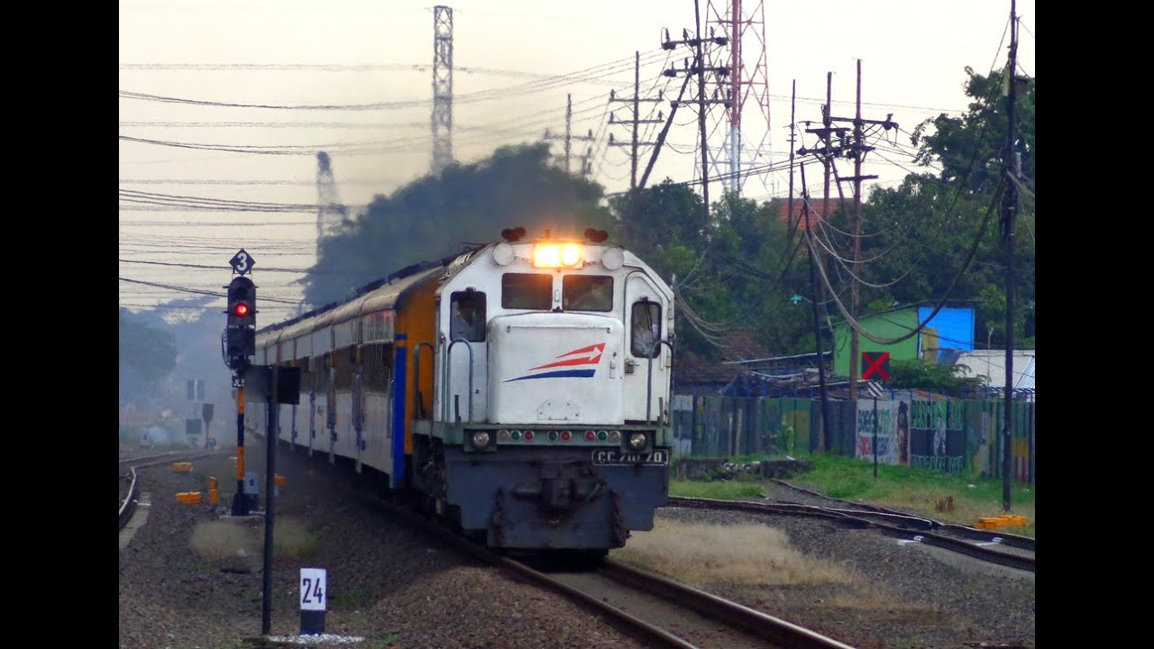 INDONESIAN TRAIN : CC 201 83 47R Kereta Api Gaya Baru Malam Selatan ...