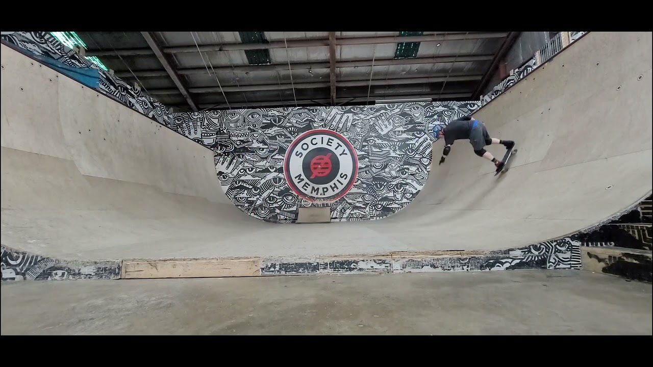 Skating half pipe, 62 walls - YouTube