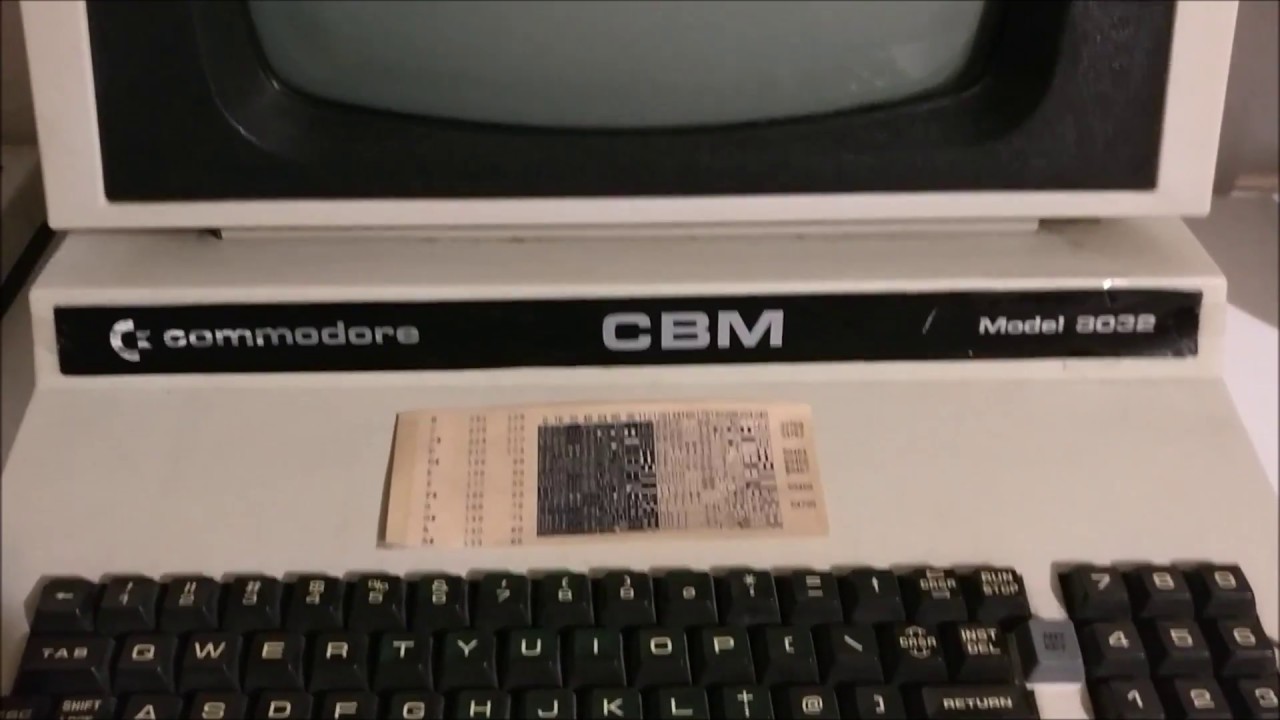 Commodore CBM 8032: Comic Bakery - YouTube
