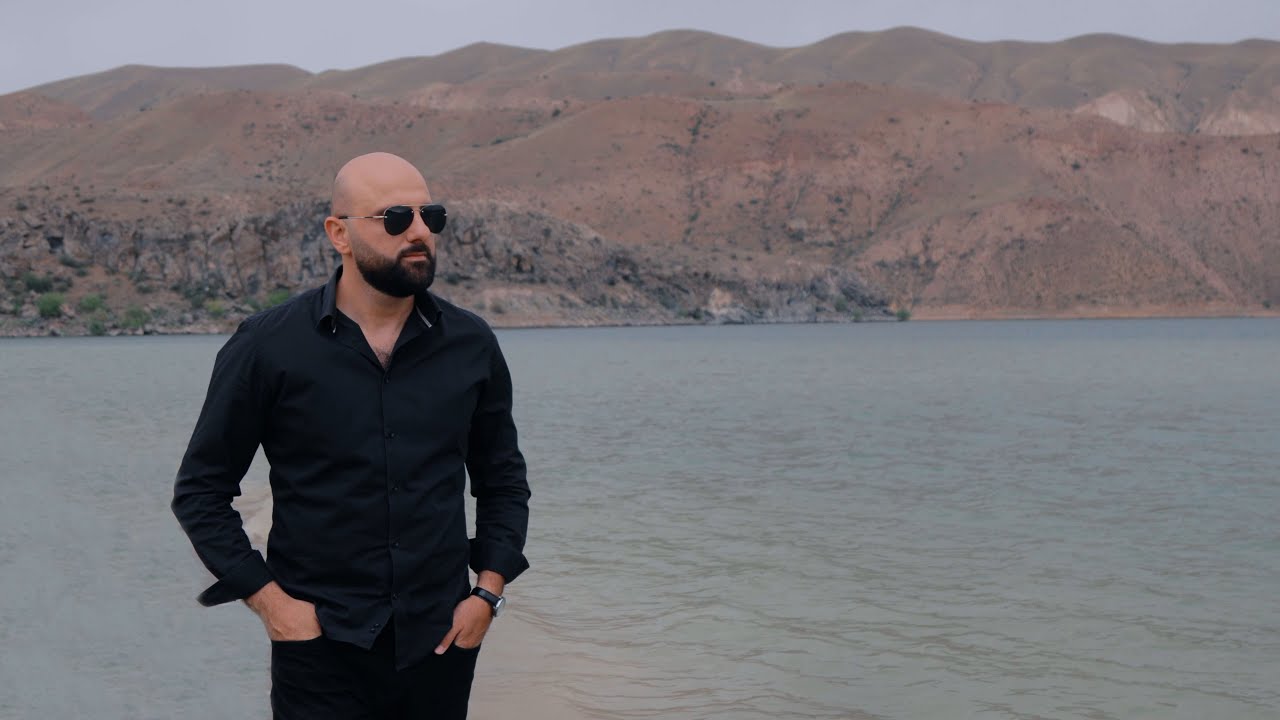 Karo Abazyan - Hogus ashkharh 2022 - YouTube